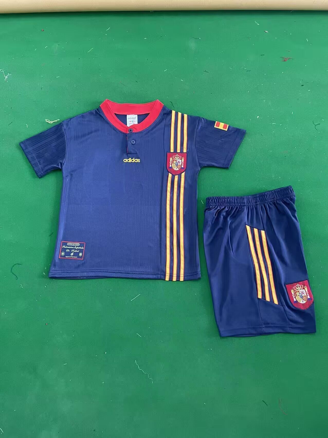 Spain Kids Away Kit 1996 | Legends Gallery